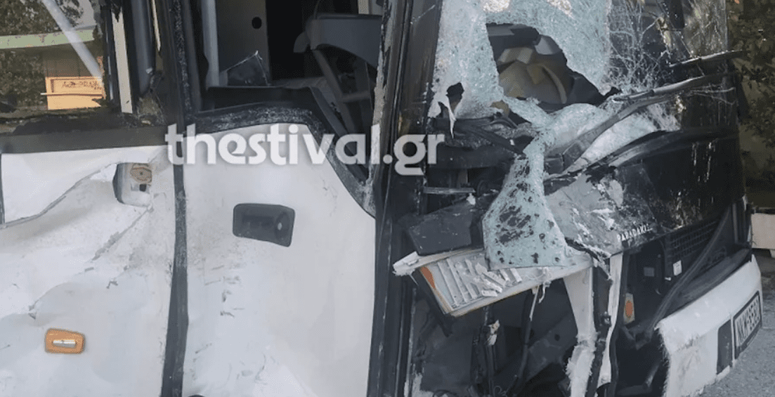 Πλαταμώνας: Τροχαίο σοκ με έναν 19χρονο νεκρό και 6 τραυματίες. Πώς ...