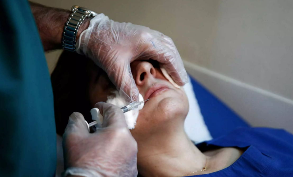 Πήγε για botox και παραμορφώθηκαν τα χείλη της! 30χρονη είχε στήσει ...